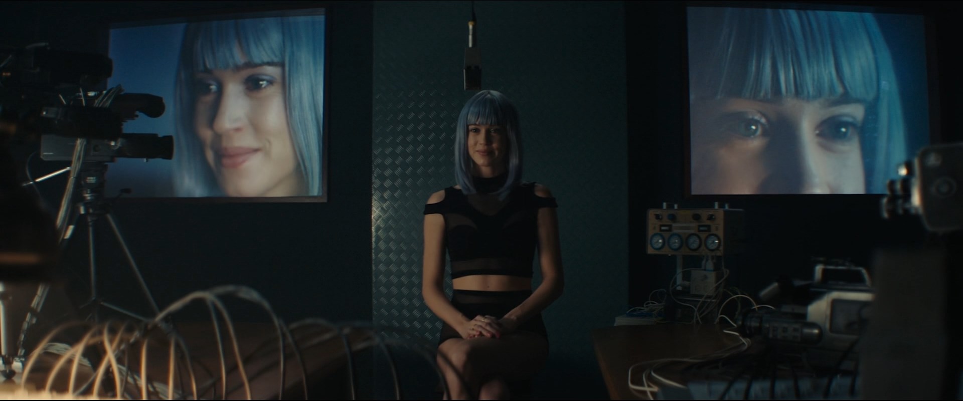 File:Zone 414 32.jpg - FembotWiki